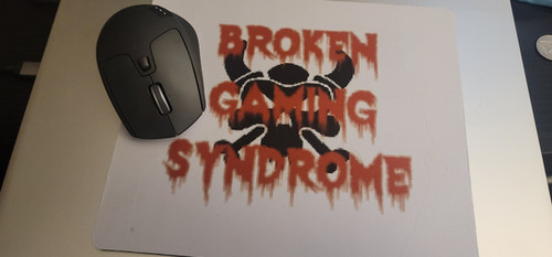 Mouse pad | BrokenGamingSyndrome
