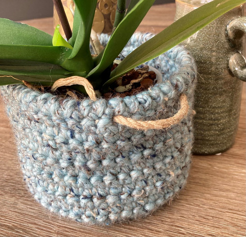 Rustic Basket Crochet Pattern | Cesca & Woodrow