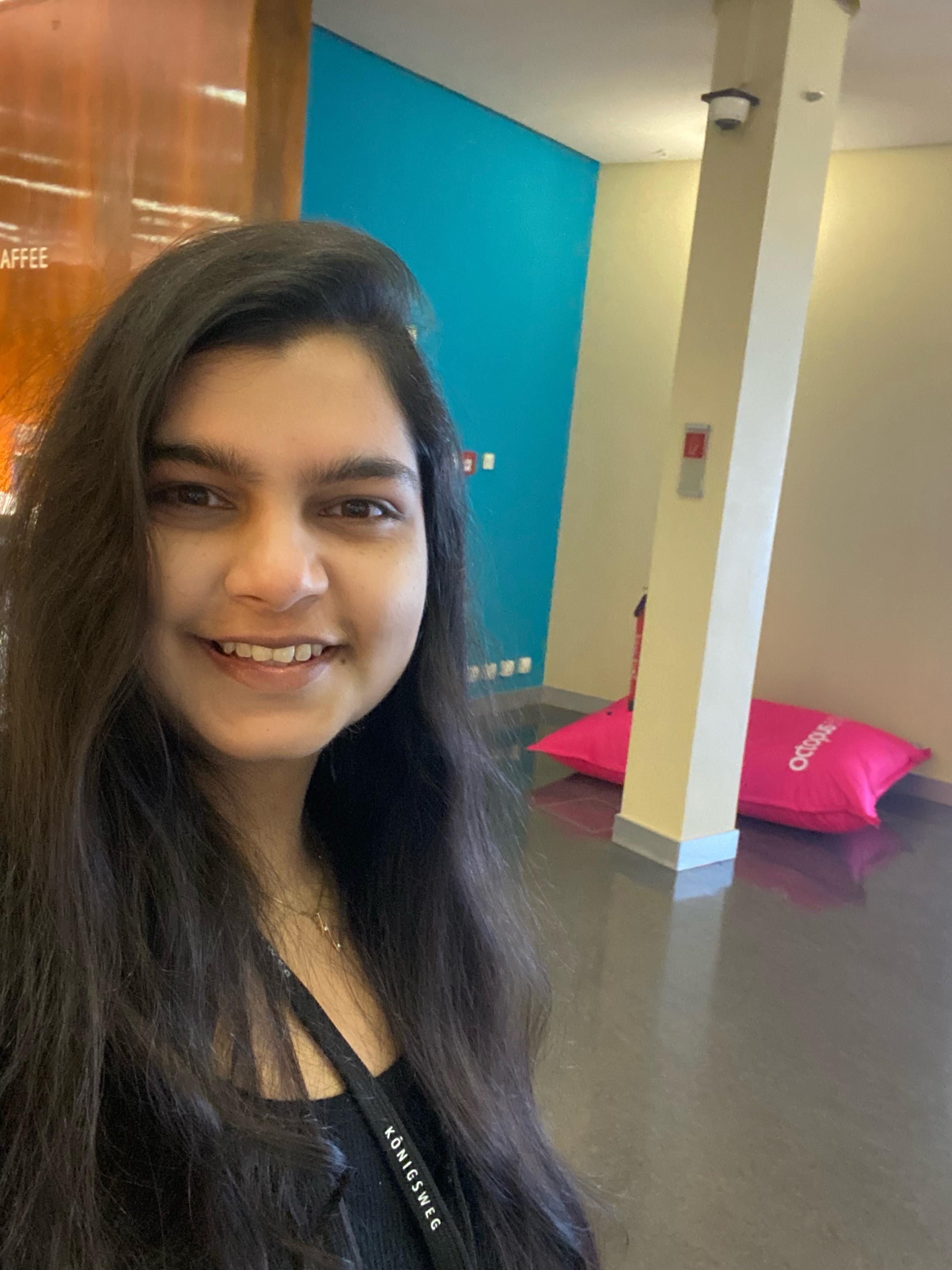 Women on Stage - Drishti Jain