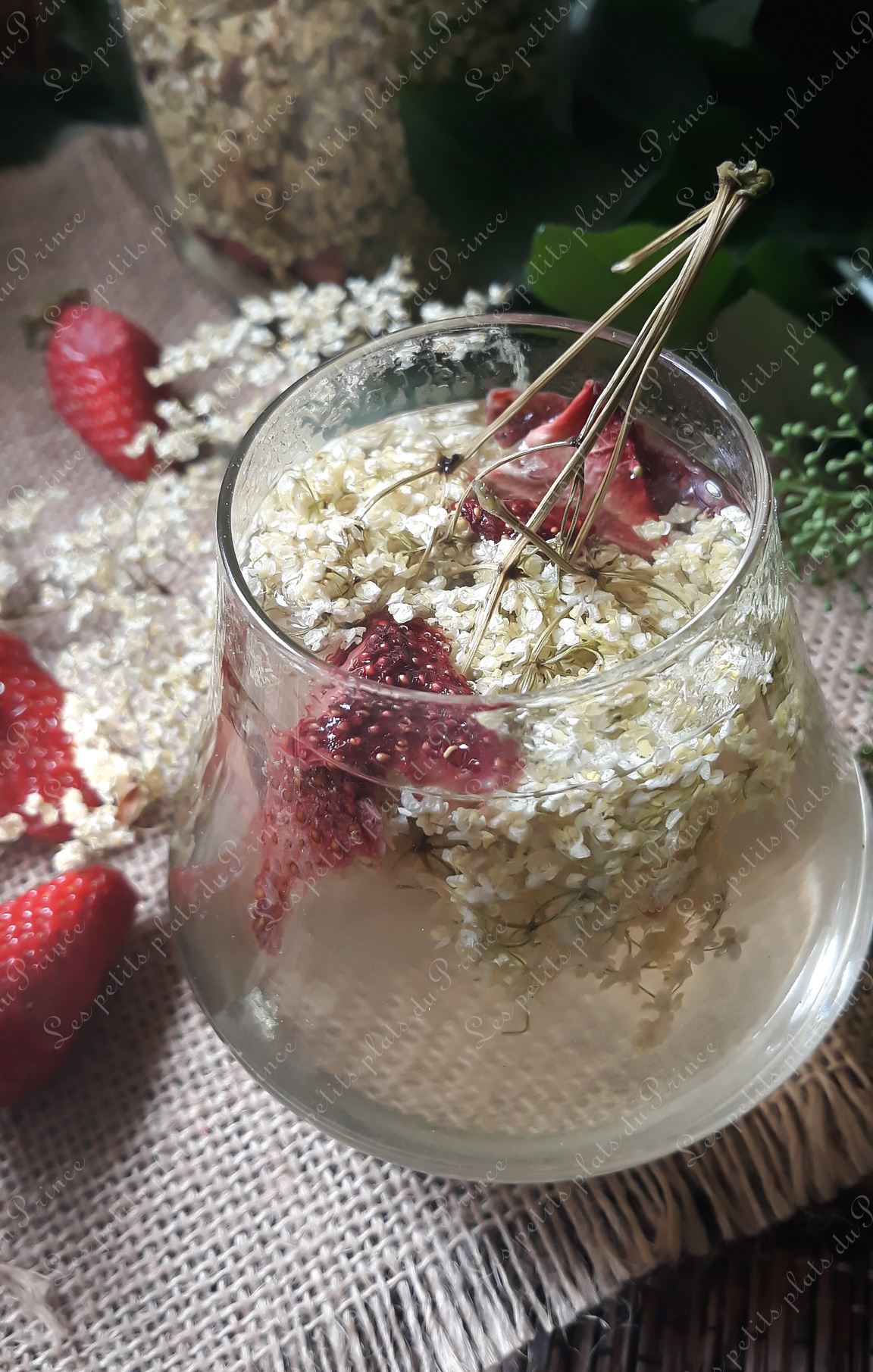 Préparation pour infusion : fleurs de sureau et fraise