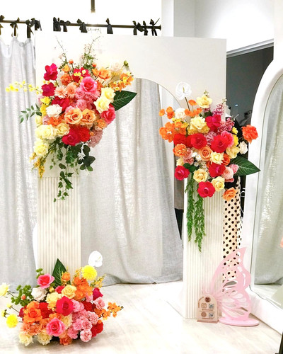 Summer Blooms | Props & Roses