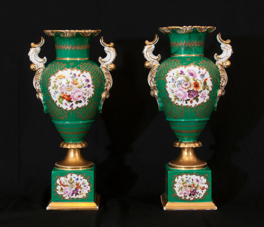 Vases, Pair