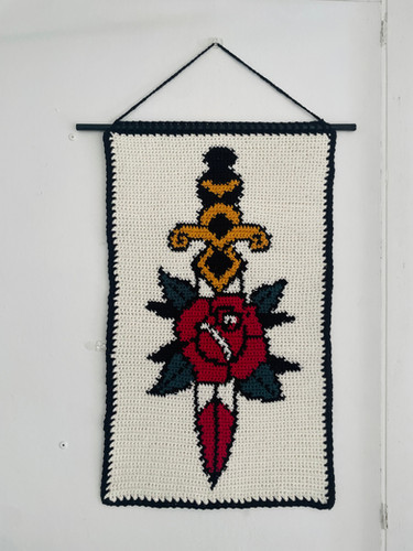 Rose Dagger Crochet Tapestry Pattern | Lakza Crochet
