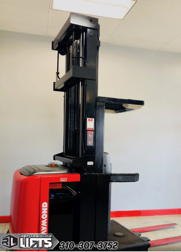 RAYMOND - WIRE GUIDED ORDER PICKER - 550-OPC30TT | Refurbished Lifts