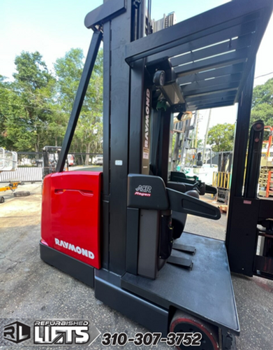 RAYMOND - MAN UP SWING REACH TURRET TRUCK - SA-CSR30T | Refurbished Lifts