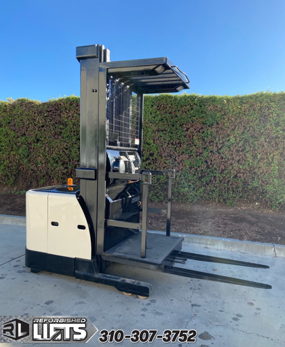 CROWN - STAND UP ORDER PICKER - SP3420-30 | Refurbished Lifts