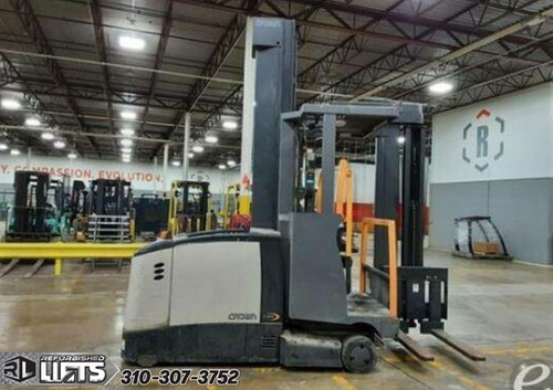 CROWN - SWING REACH TURRET TRUCK - TSP6000-33 | Refurbished Lifts