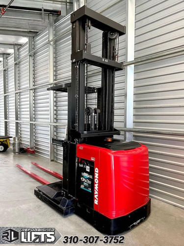 RAYMOND - STAND UP ORDER PICKER - 550-OPC30TT | Refurbished Lifts