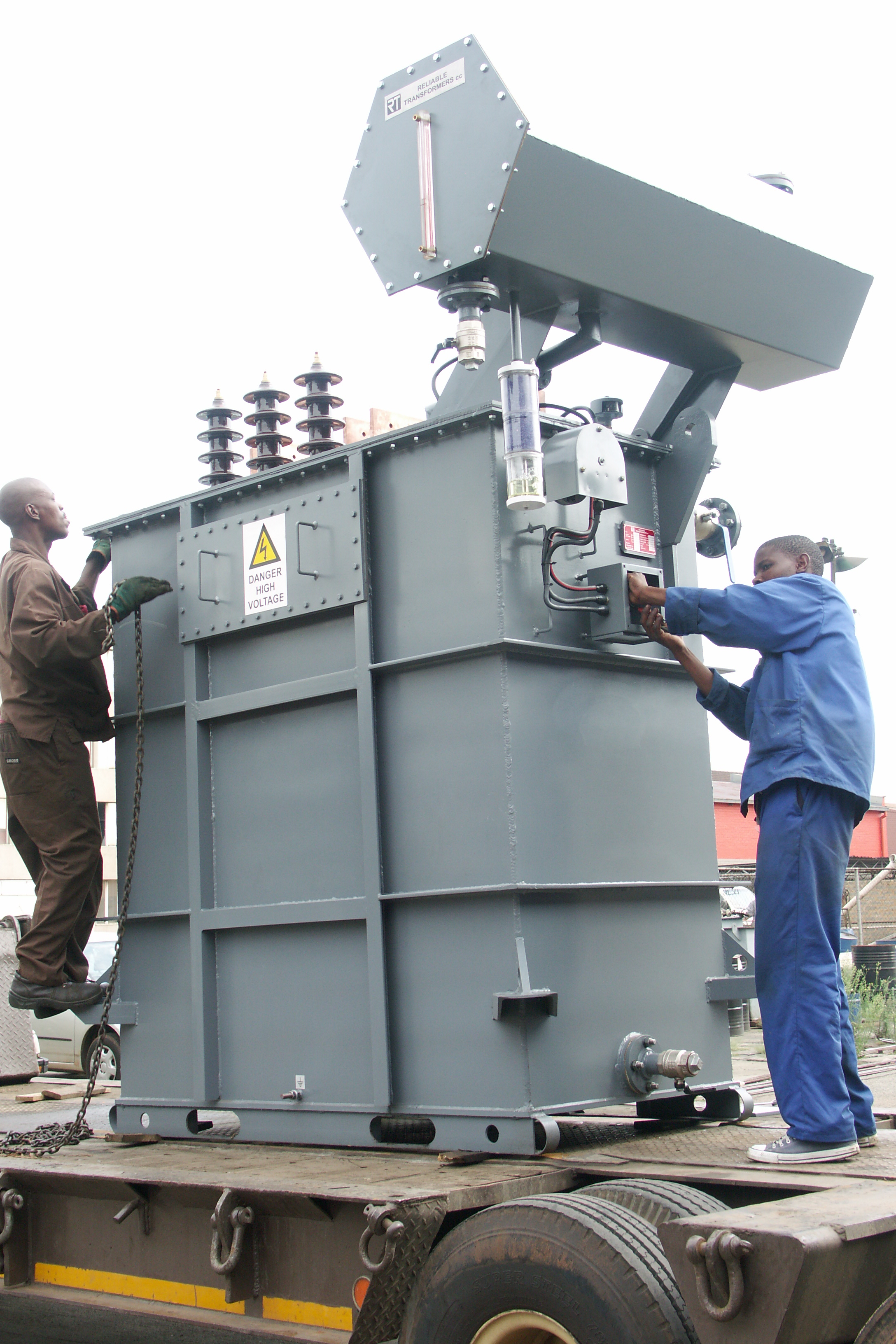 Special applications | Benoni | Reliable Transformers | Transformer ma