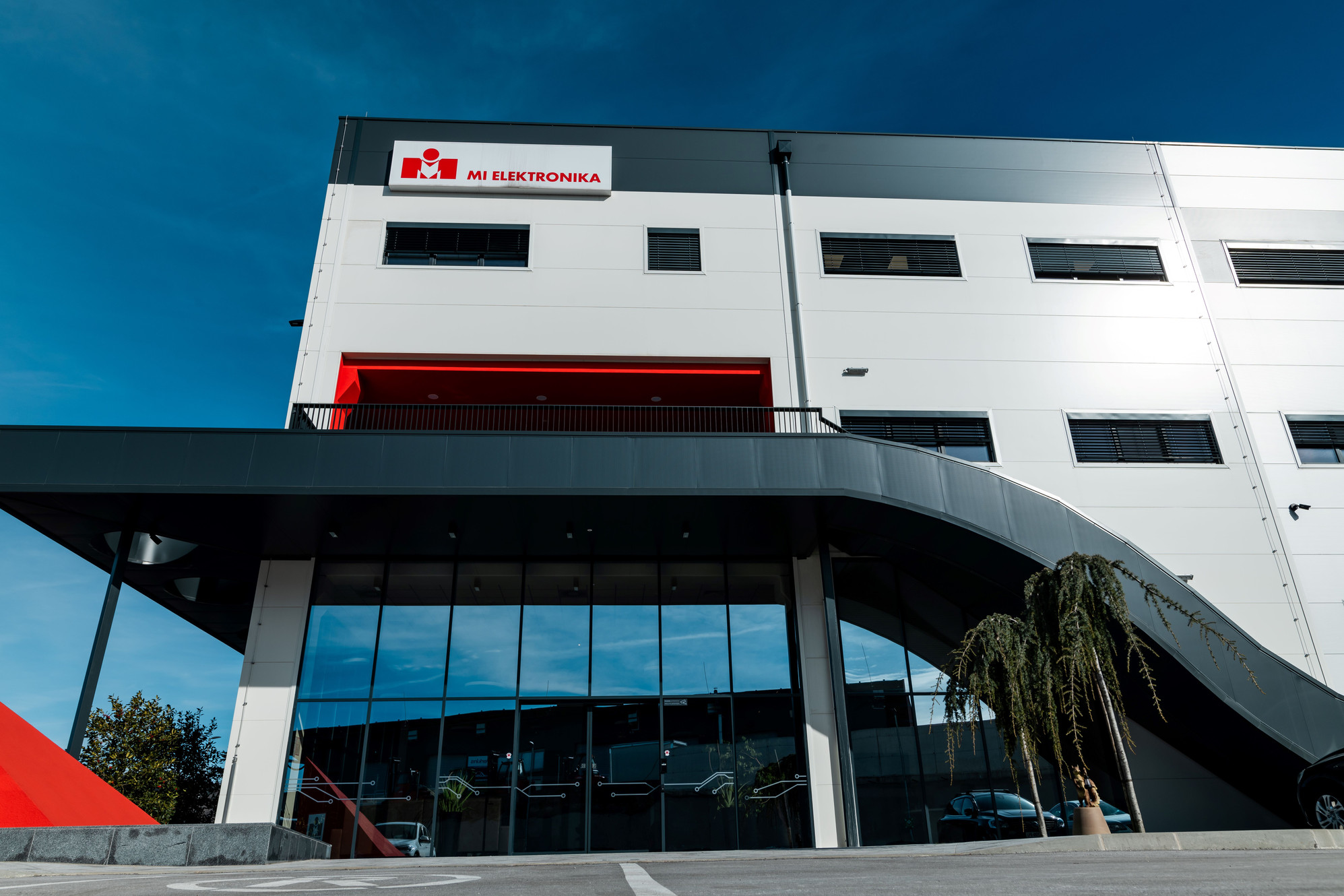 SMT | MI Elektronika