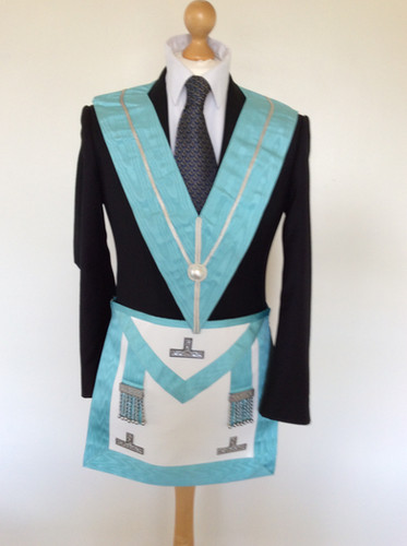 Worshipful Master / Past Master Suit | Northern Regalia