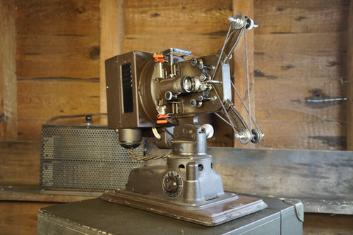 Vintage Victor Model 10 - 16mm Cine Projector - #7046 | gb-revivals
