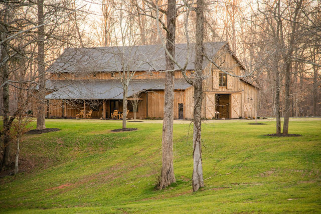 Hidden Acres Wedding and Event Barn | Gillsville, GA