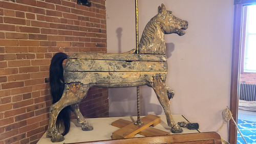 "Golden Charm" US Merry Go Round | carousel-museum