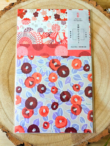 Large Kyoto Yuzen Origami Paper in Red | Zusetsu