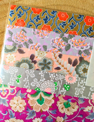 Large Kyoto Yuzen Origami Paper in Garden Pink | Zusetsu