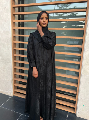 The Badriya Abaya | BeeDesigner
