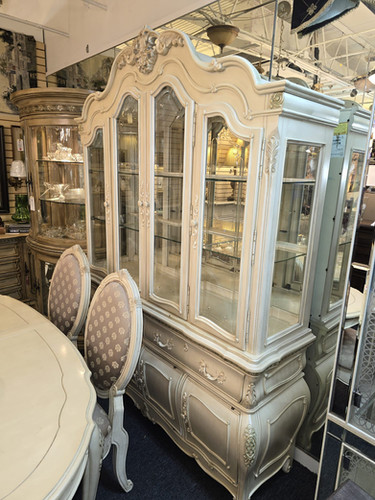 Aico by Michael Amini Lavelle China | S Fox Consignment