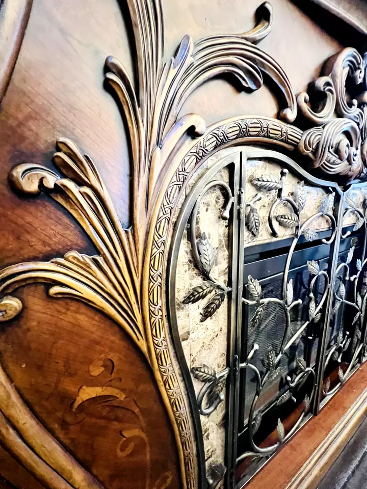 AICO by Michael Amini Palais Royale fireplace | Snooty Fox Consignme