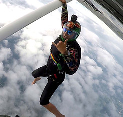 Accelerated Freefall | Vermont Skydiving