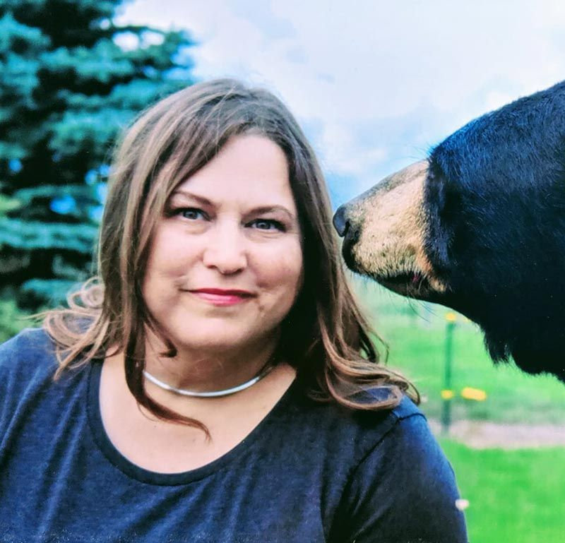 Erica Neumann | Art Instructor in Calgary | Swinton's Art Supply