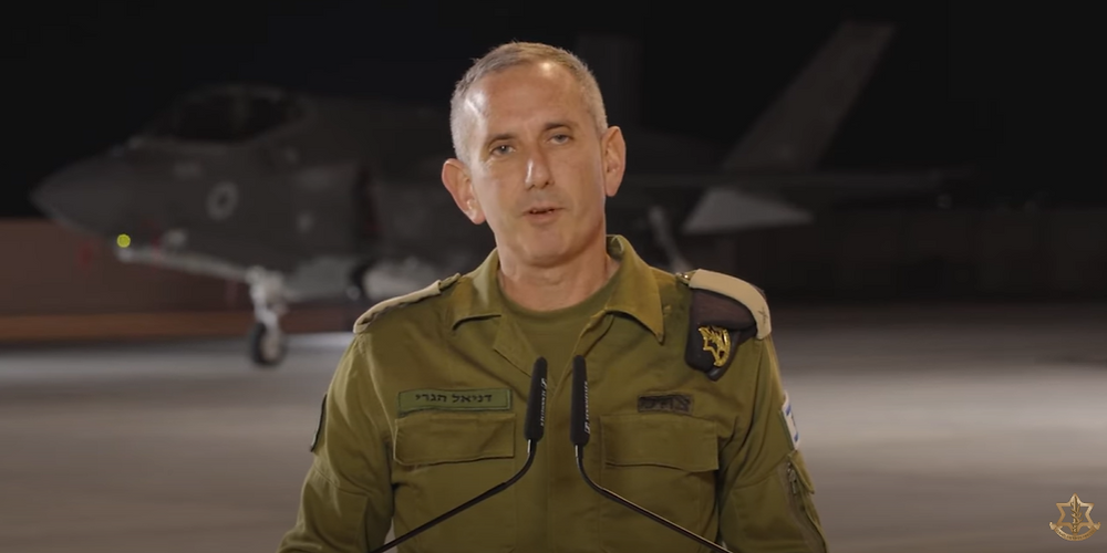 VIDEO: Persbriefing door IDF-woordvoerder, admiraal Daniel Hagari, over ...