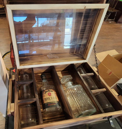 Fully Customizable Whiskey Boxes | 27 Creations