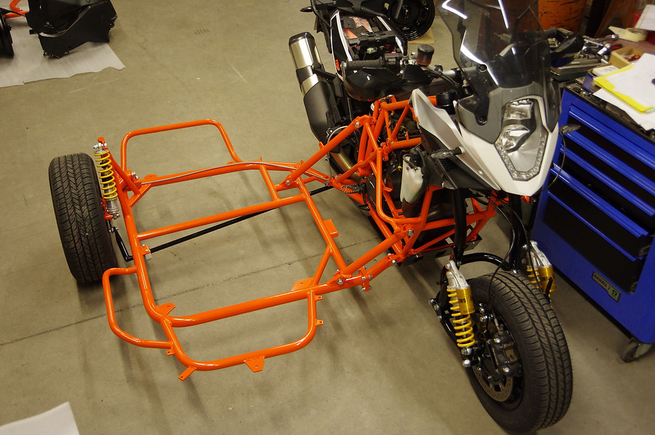 How this Frenchman builds sidecar outfits | Adventure Rider