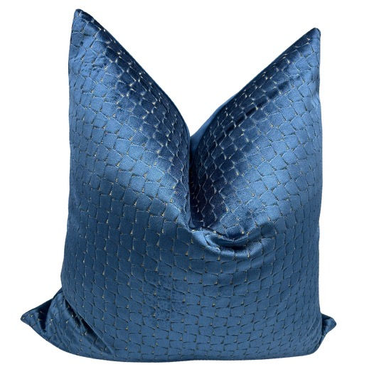 Store | 8586 Stitched