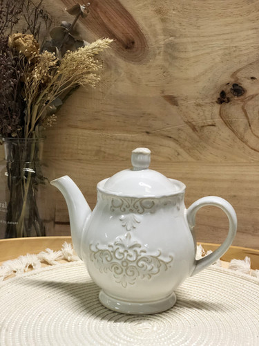 White teapot | TK Pottery Jungle