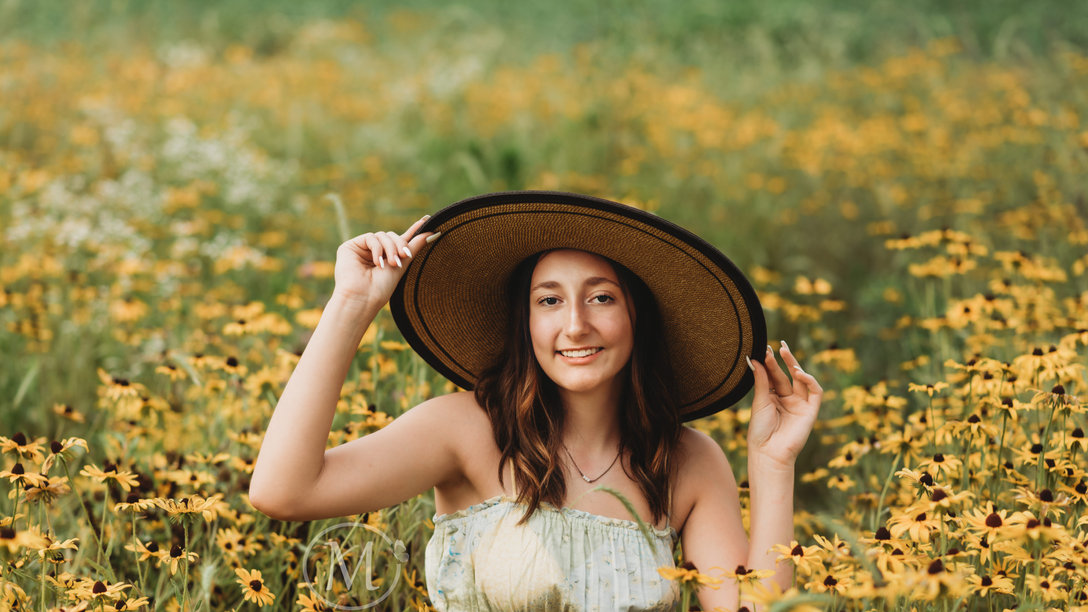 Newborn Photographer | Portraits By Mechelle | Fort Wayne IN