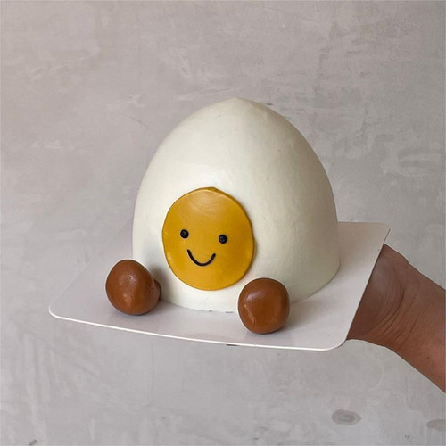 Petite egg plushie cake | Eggyi.co