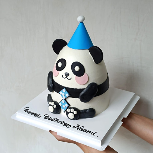3d Panda cake | Eggyi.co