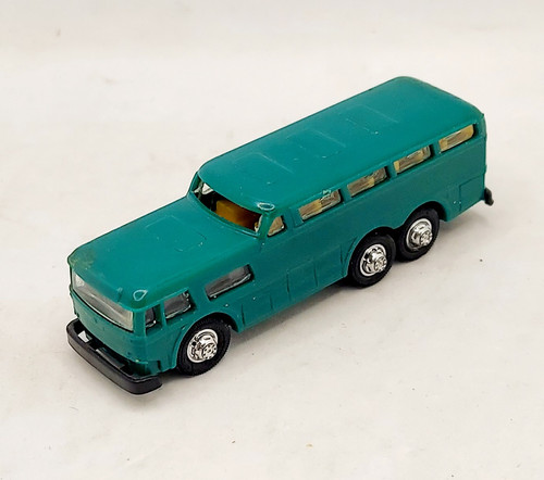 Lindberg Line Mini-Lindy Greyhound Highway Bus #12 - Green | St. Nix ...