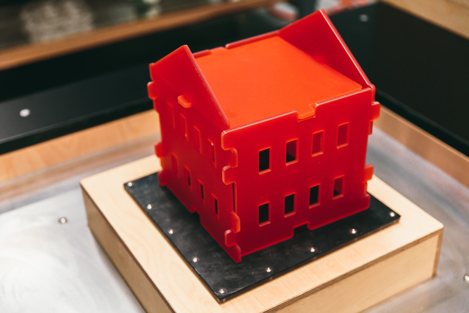 Shake Table | Creative Machines