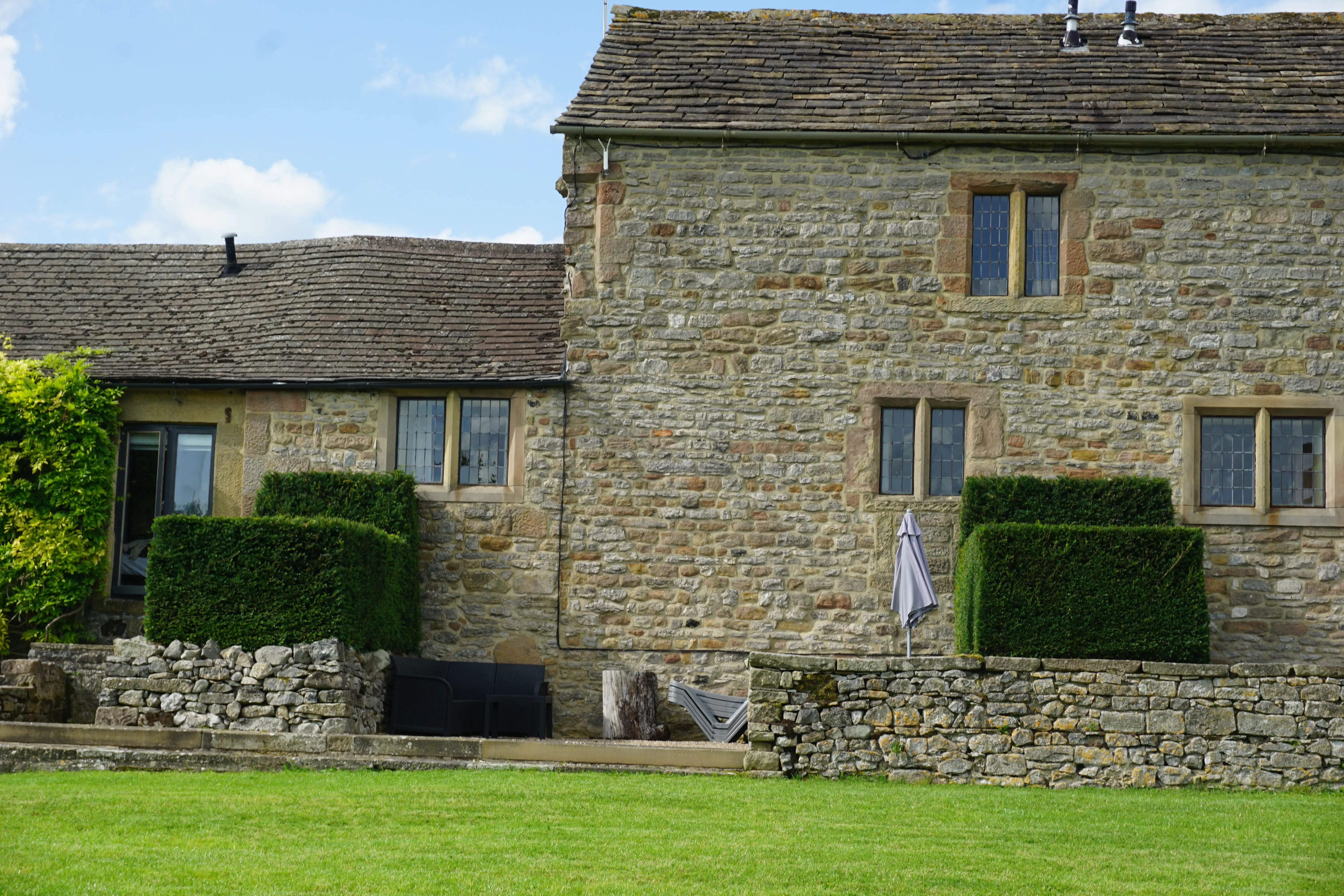 Hartle at Harthil Hall | Sleeps 4 | Peak District Accomodation