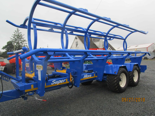 NEW WILSON 10 SUPER MOVE BALE TRAILER | Martinsgarage