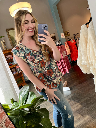 Daphne Dusty Floral Short Sleeve Babydoll Top (S - XL) | Austen Boutique