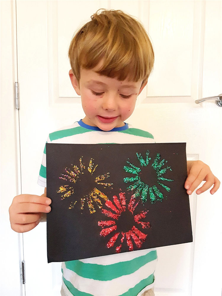 Glitter fireworks craft