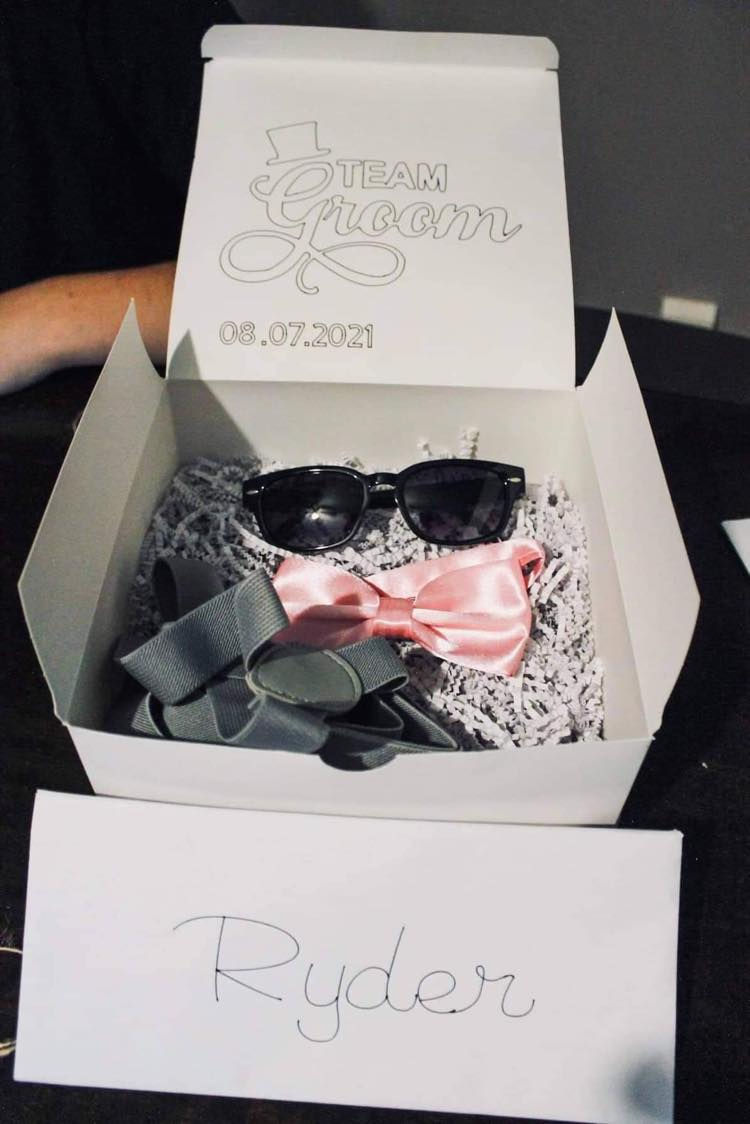 Personalized Wedding Gift Boxes | Kricut+Kustom+Kreati