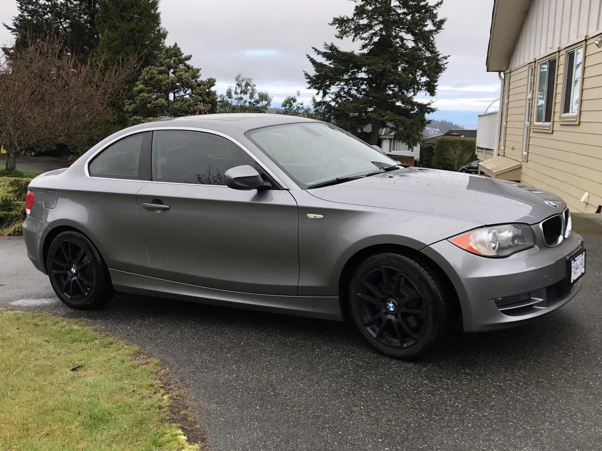 Intro - 2011 E82 Space Grey / Boston Black