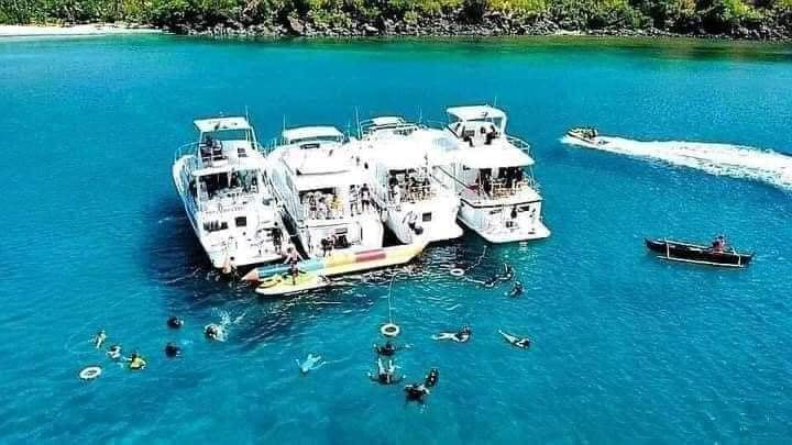 DINNER CRUISE, SUNSET CRUISE & YACHT RENTALS | Subic Bay Yacht Tour