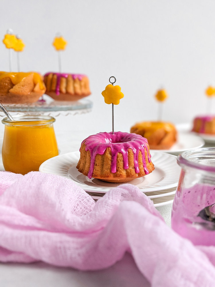 dragon fruit cake pops