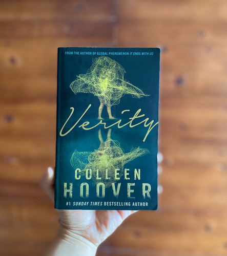 Verity: The thriller that will capture your heart and blow your mind ...