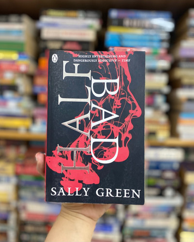 Half Bad (The Half Bad Trilogy) | Bookworm Egypt