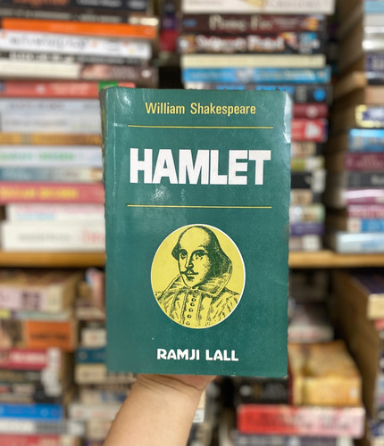 William Shakespeare HAMLET A Critical Study | Bookworm Egypt