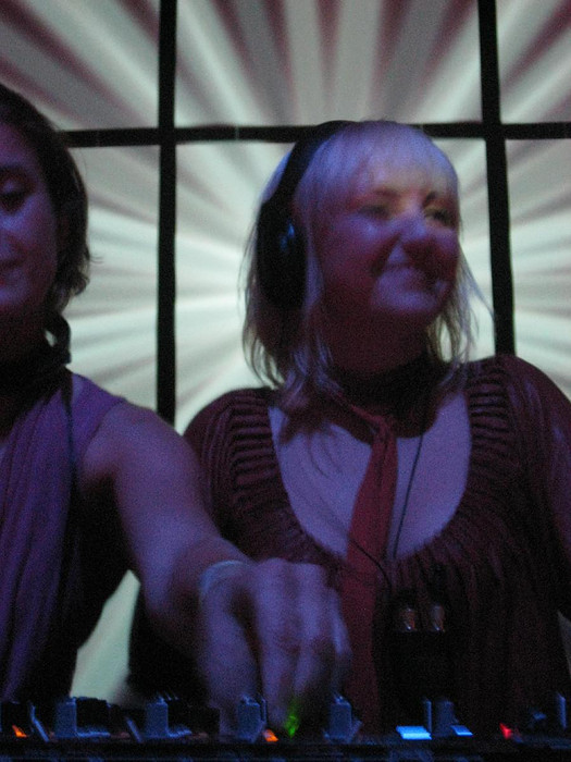 DJ Simone - DJ Workshops - Oss