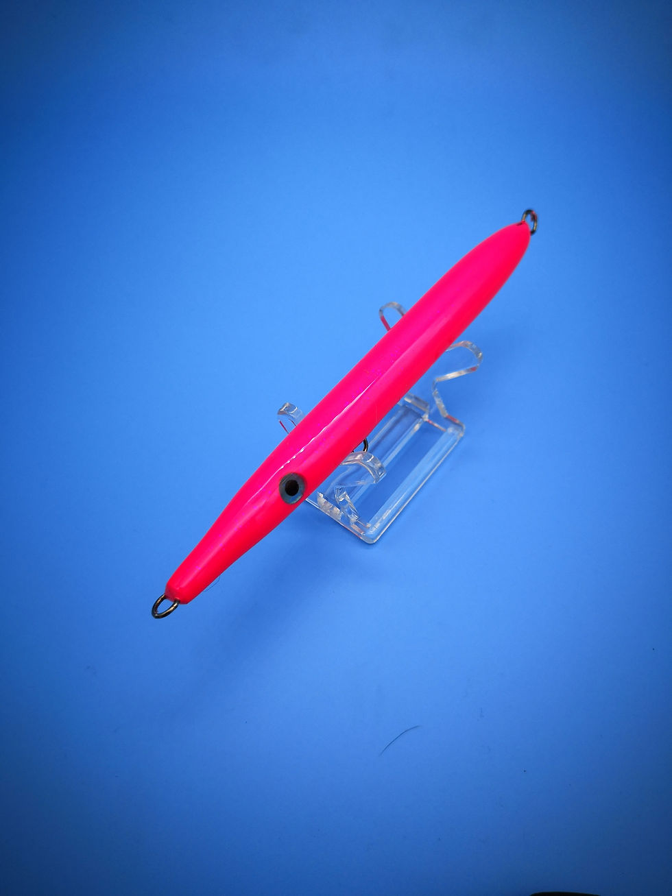 Needles 8g-19g | CWOLF LURES