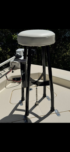 31" Tall Bow Stool (Fixed Seat) | LRC.