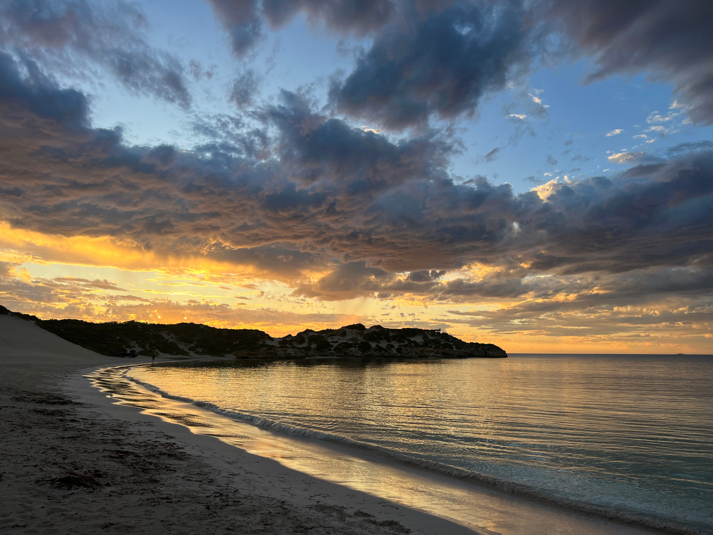 TRAVELLING WESTERN AUSTRALIA - SANDY CAPE RECREATION PARK
